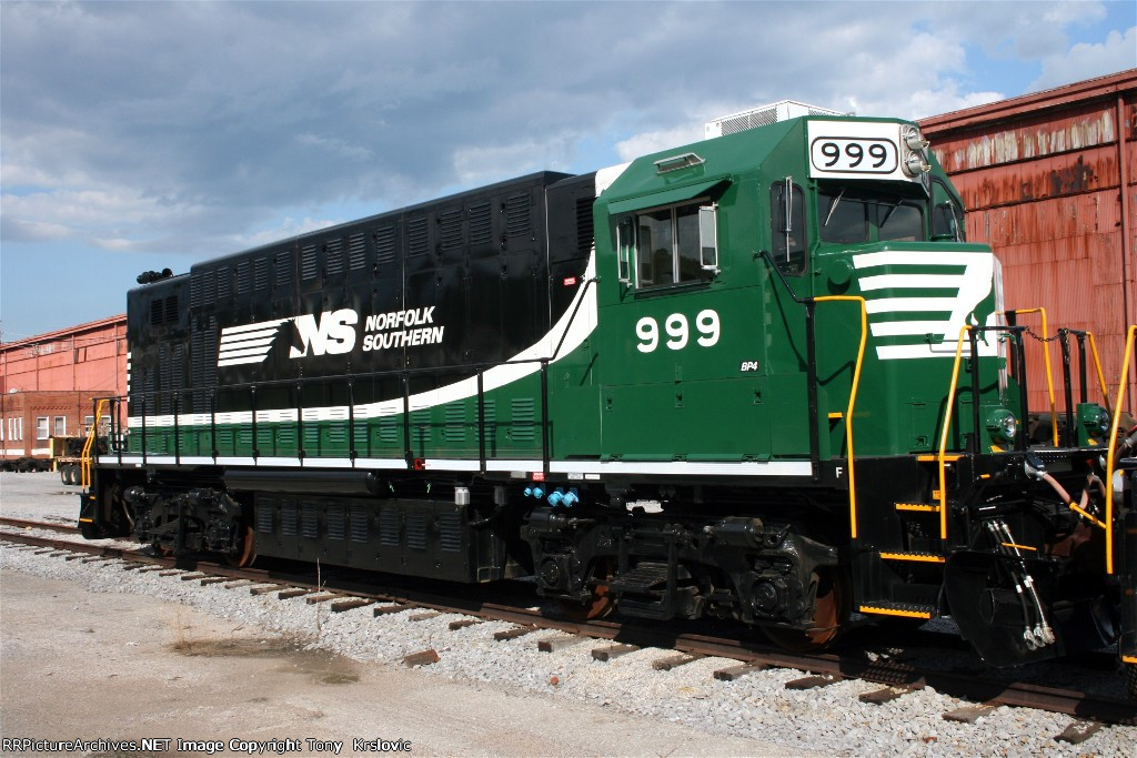 NS 999